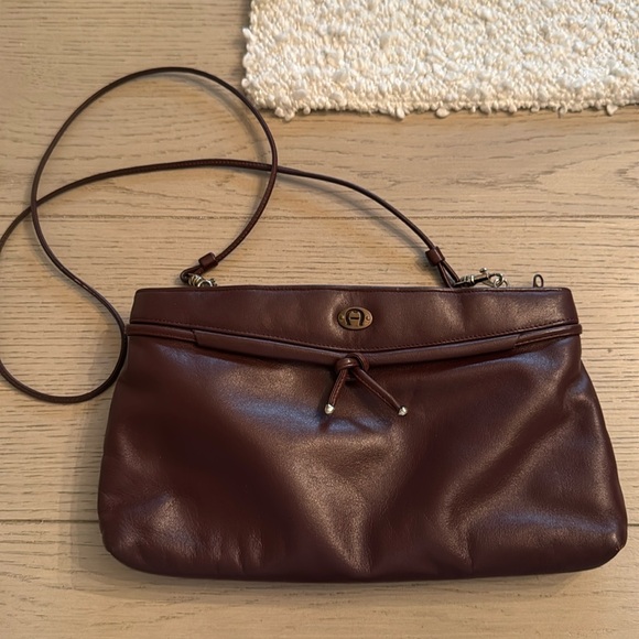 Etienne Aigner | Bags | Vintage Etienne Aigner Leather Camera Crossbody ...
